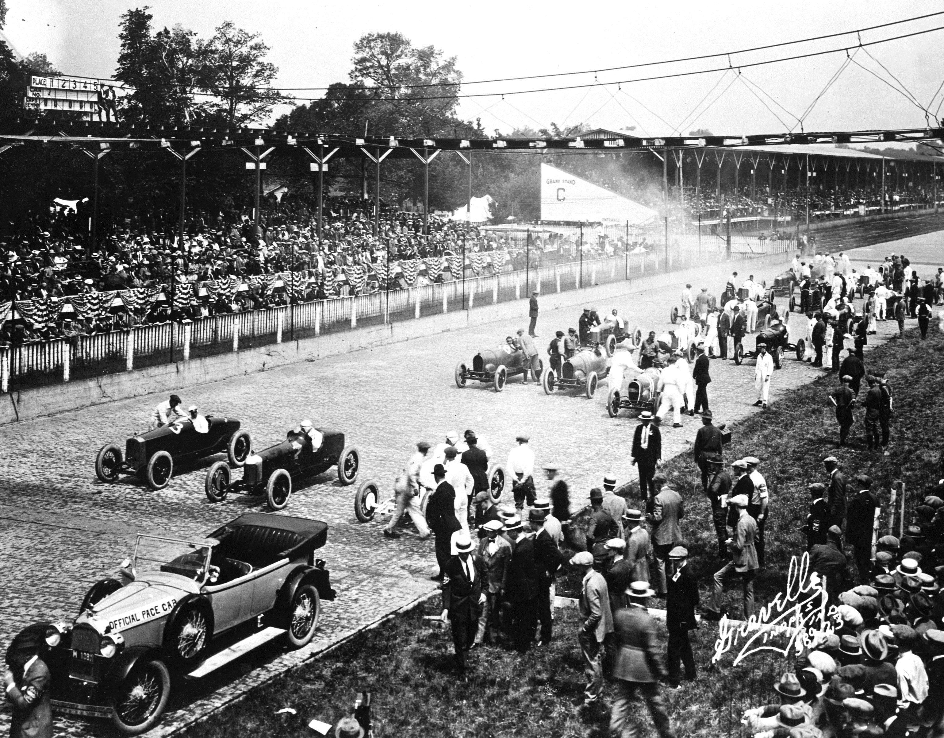 Photos of the Day: The Early Days of the Indianapolis 500 - Electrical ...
