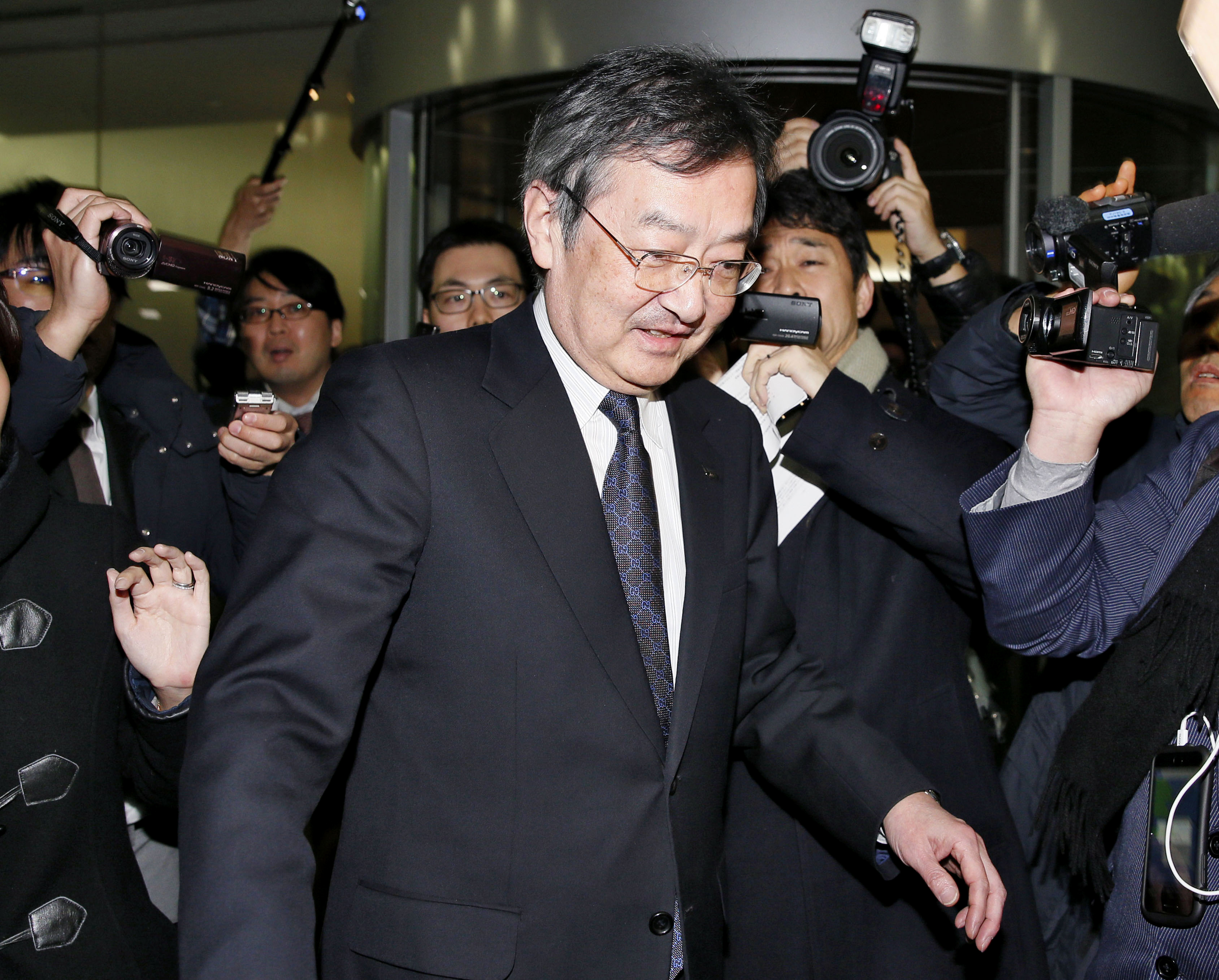 Japan's Sharp Accepts Takeover, Foxconn Not Ready To Sign - Electrical ...