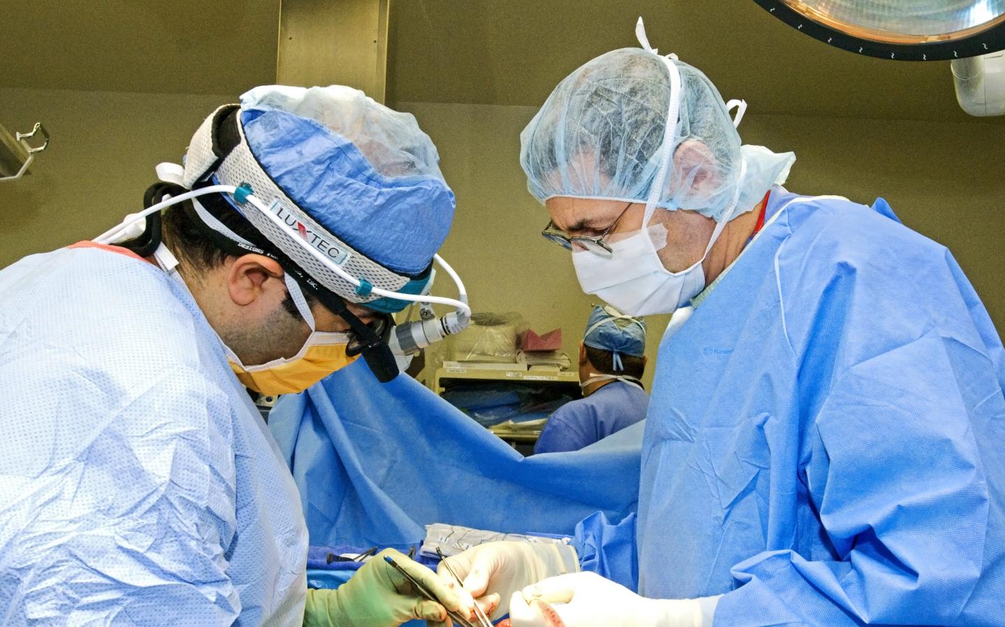 Targeted Radiosurgery Better Than Whole-Brain Radiation for Treating ...