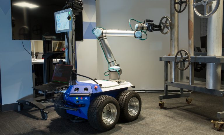Photos of the Day: Controlling Robots In Tiny Spaces - Electrical ...