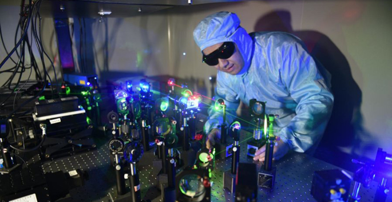 Nanoparticle Films For High-Density Data Storage - Electrical ...